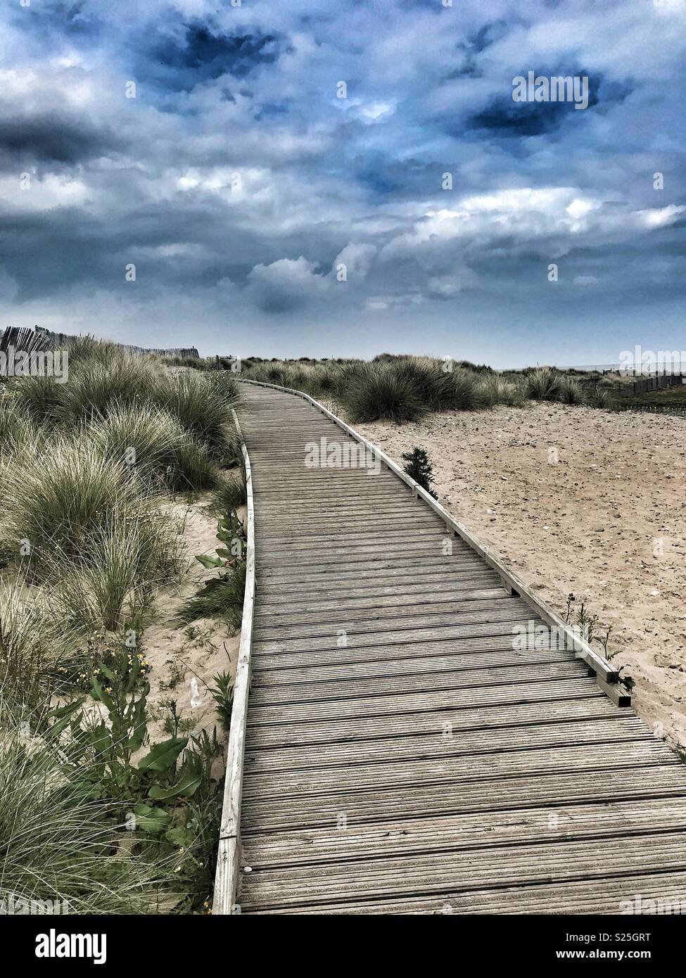 Beach walkway hi-res stock photography and images - Alamy