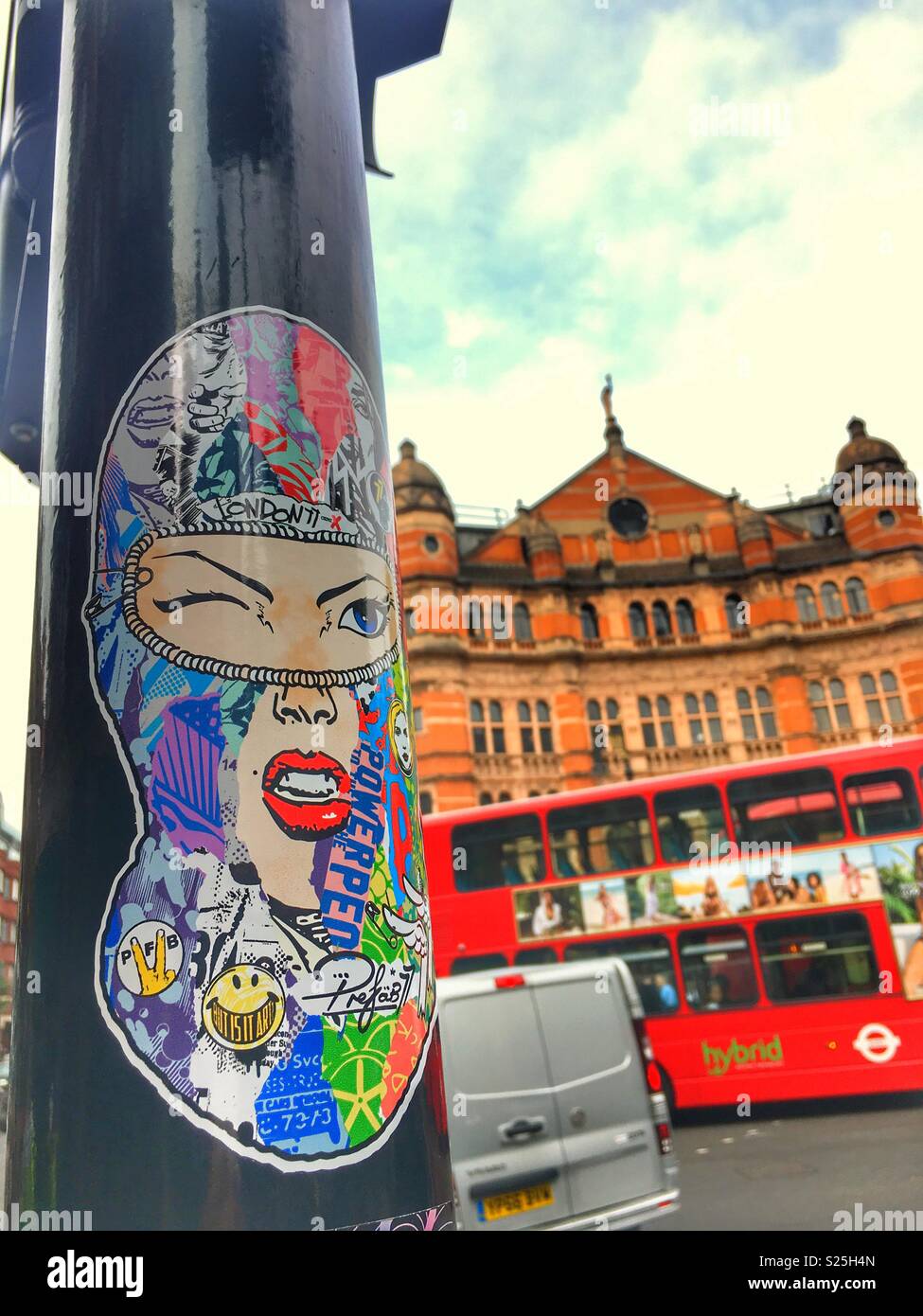 Bus sticker hi-res stock photography and images - Alamy