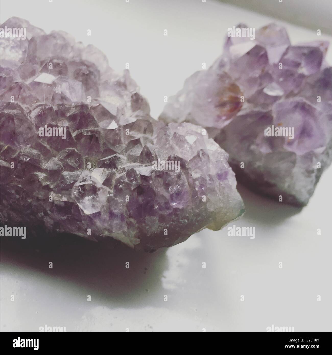 New age crystals hi-res stock photography and images - Alamy