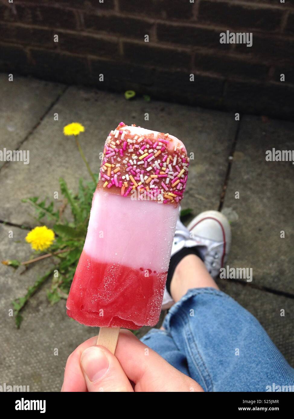 Fab lolly hi-res stock photography and images - Alamy