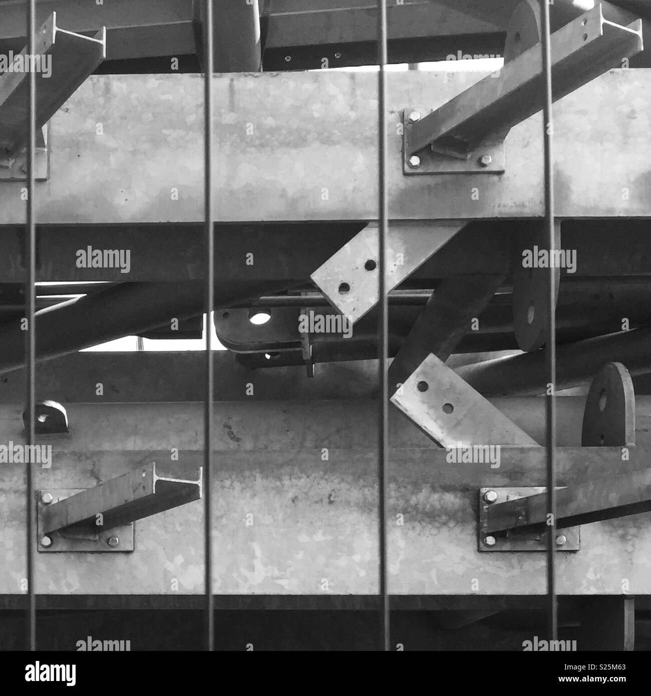 Fencing work hi-res stock photography and images - Alamy