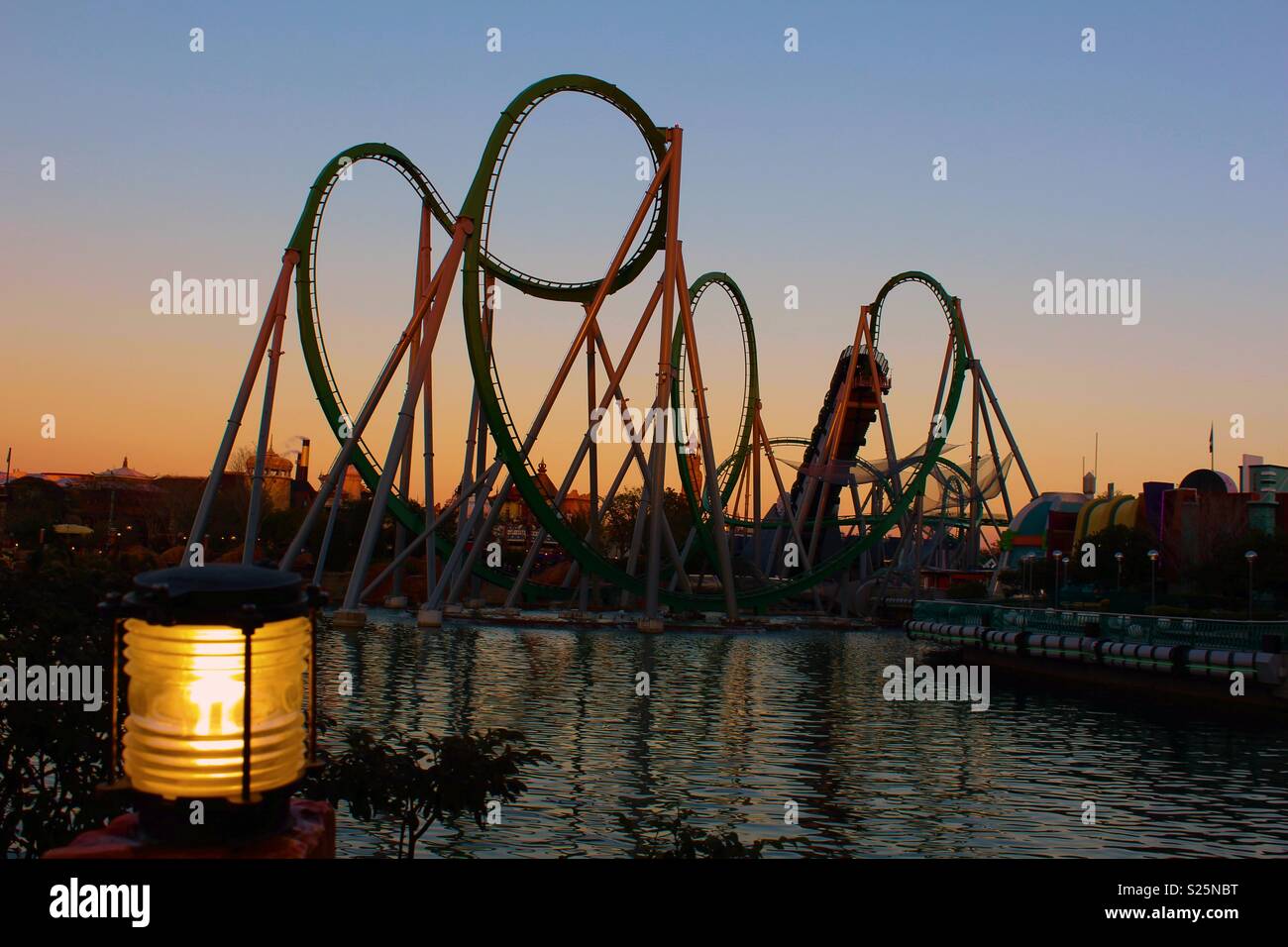 Hulk roller coaster Stock Photo - Alamy