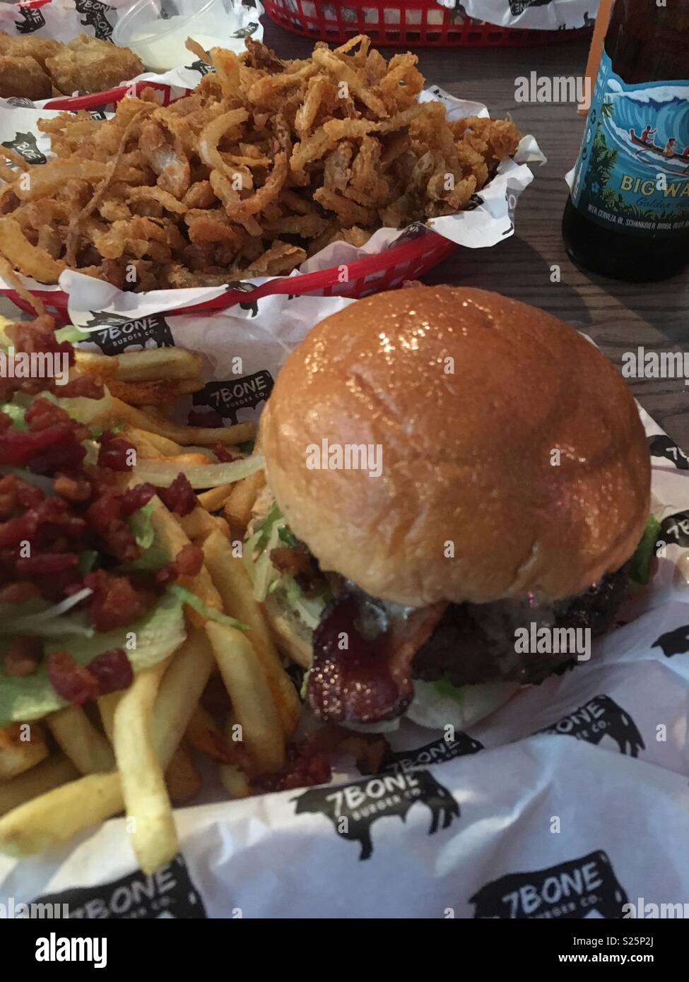 7 bone burger hi-res stock photography and images - Alamy