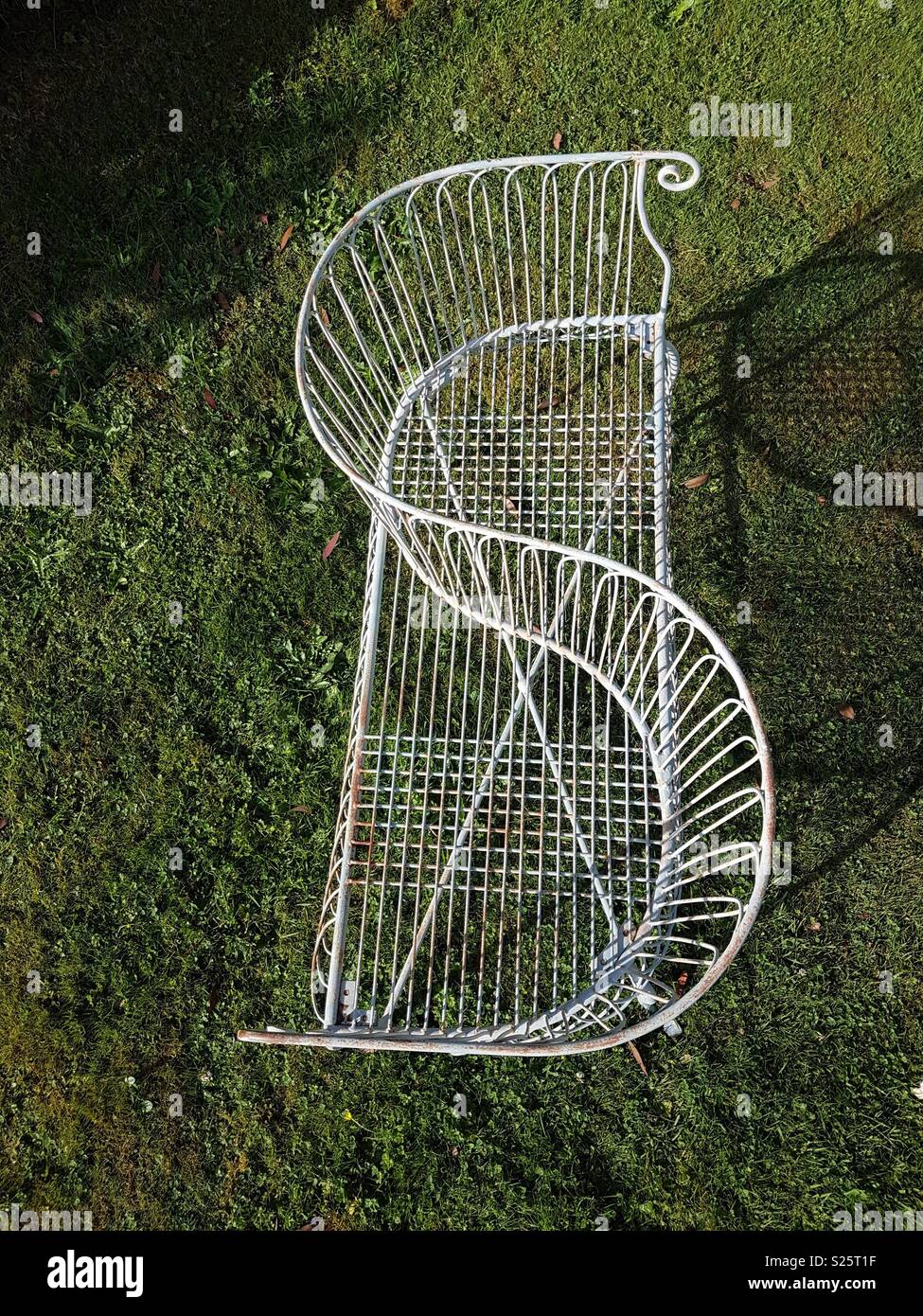 Wire seat hi-res stock photography and images - Alamy