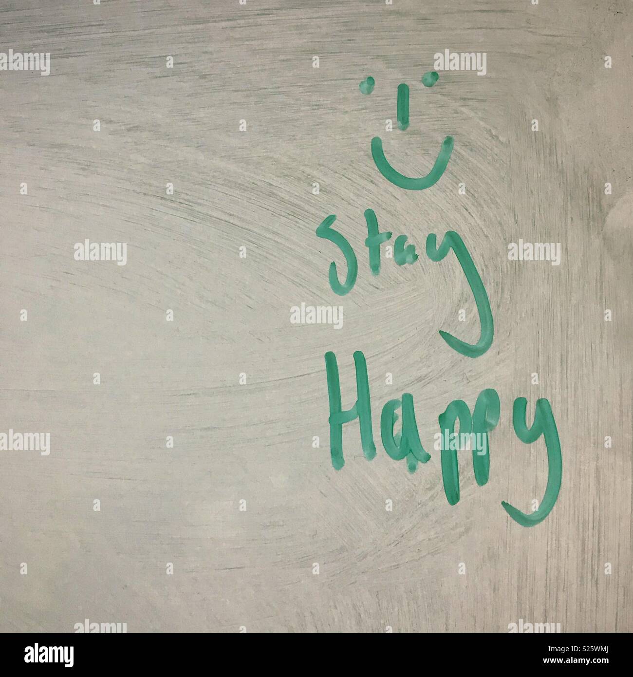 Happy quotes hi-res stock photography and images - Alamy