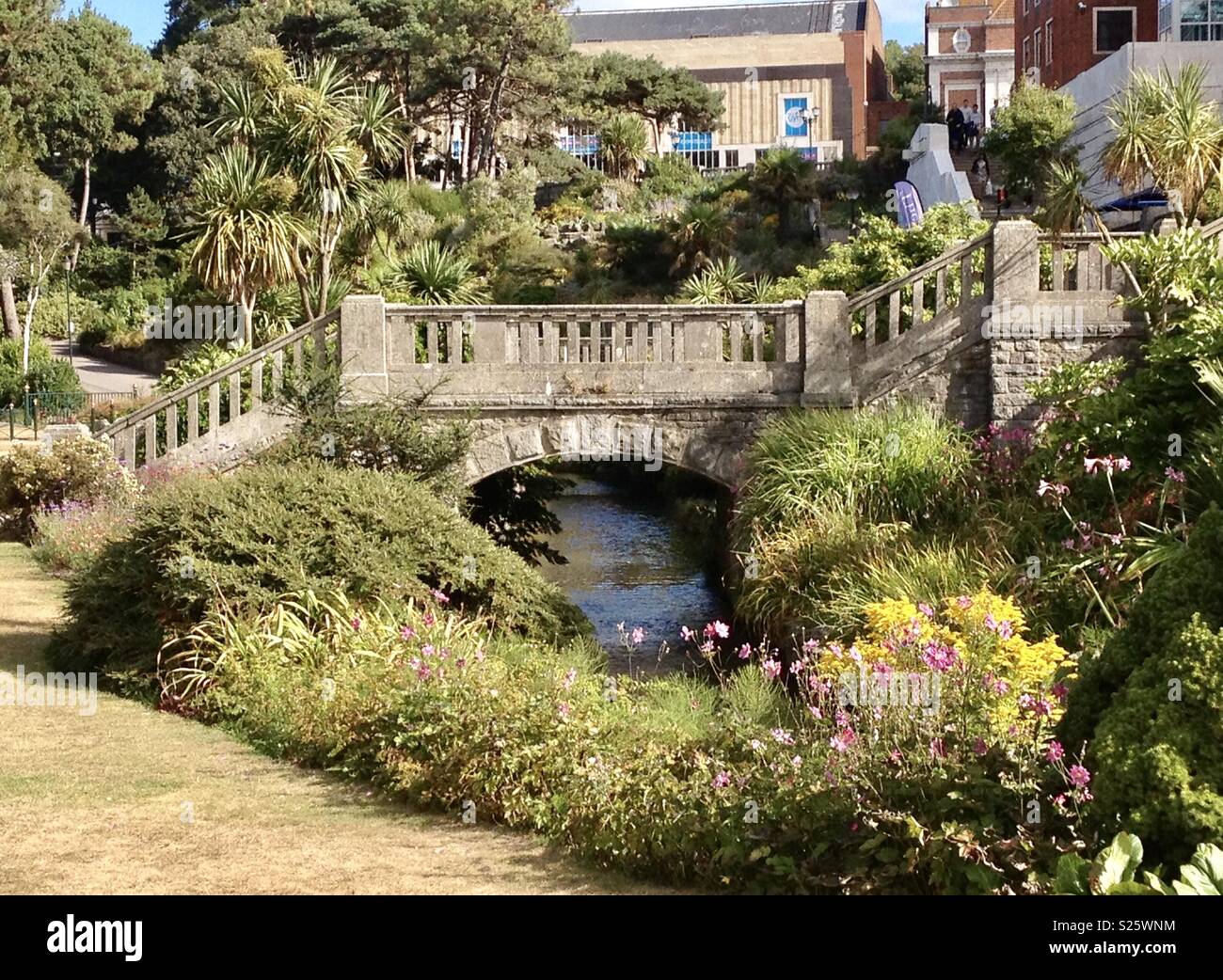 Gardens river bournemouth hi-res stock photography and images - Alamy