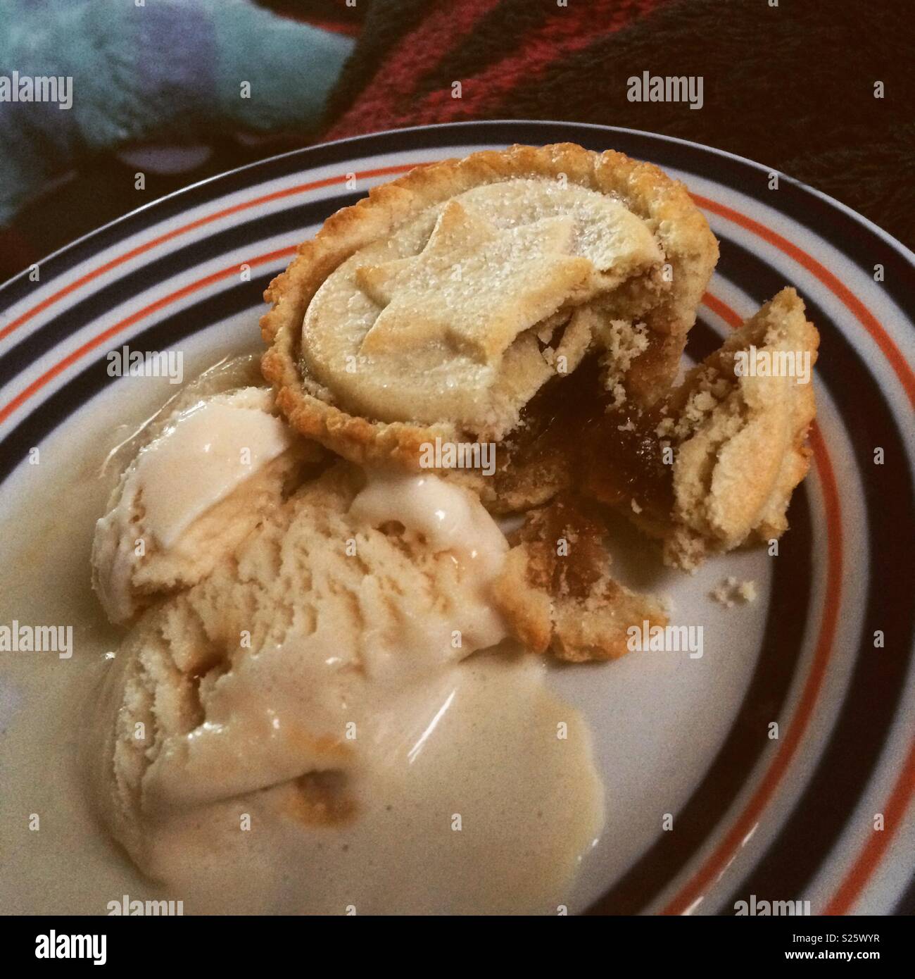 Christmas festivities hi-res stock photography and images - Alamy