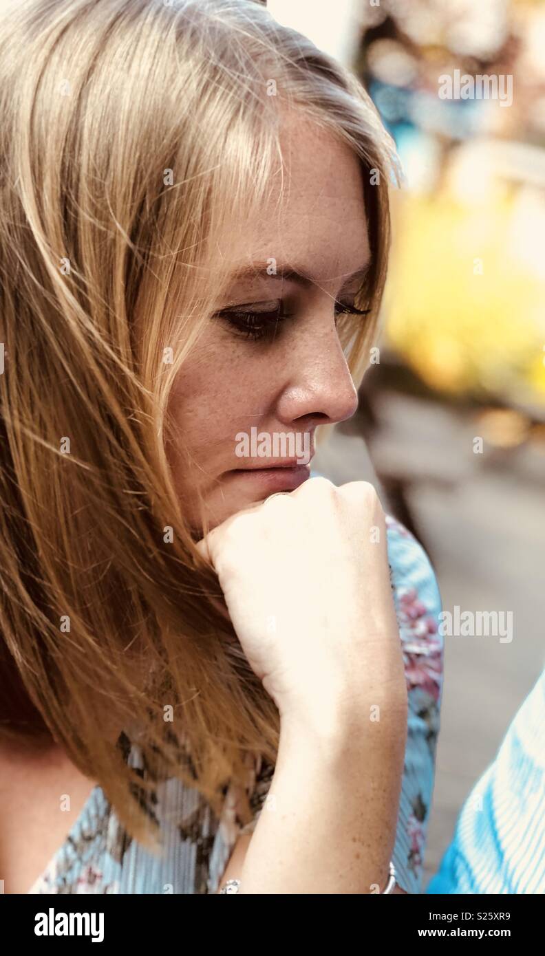 Thinking contemplate hi-res stock photography and images - Alamy