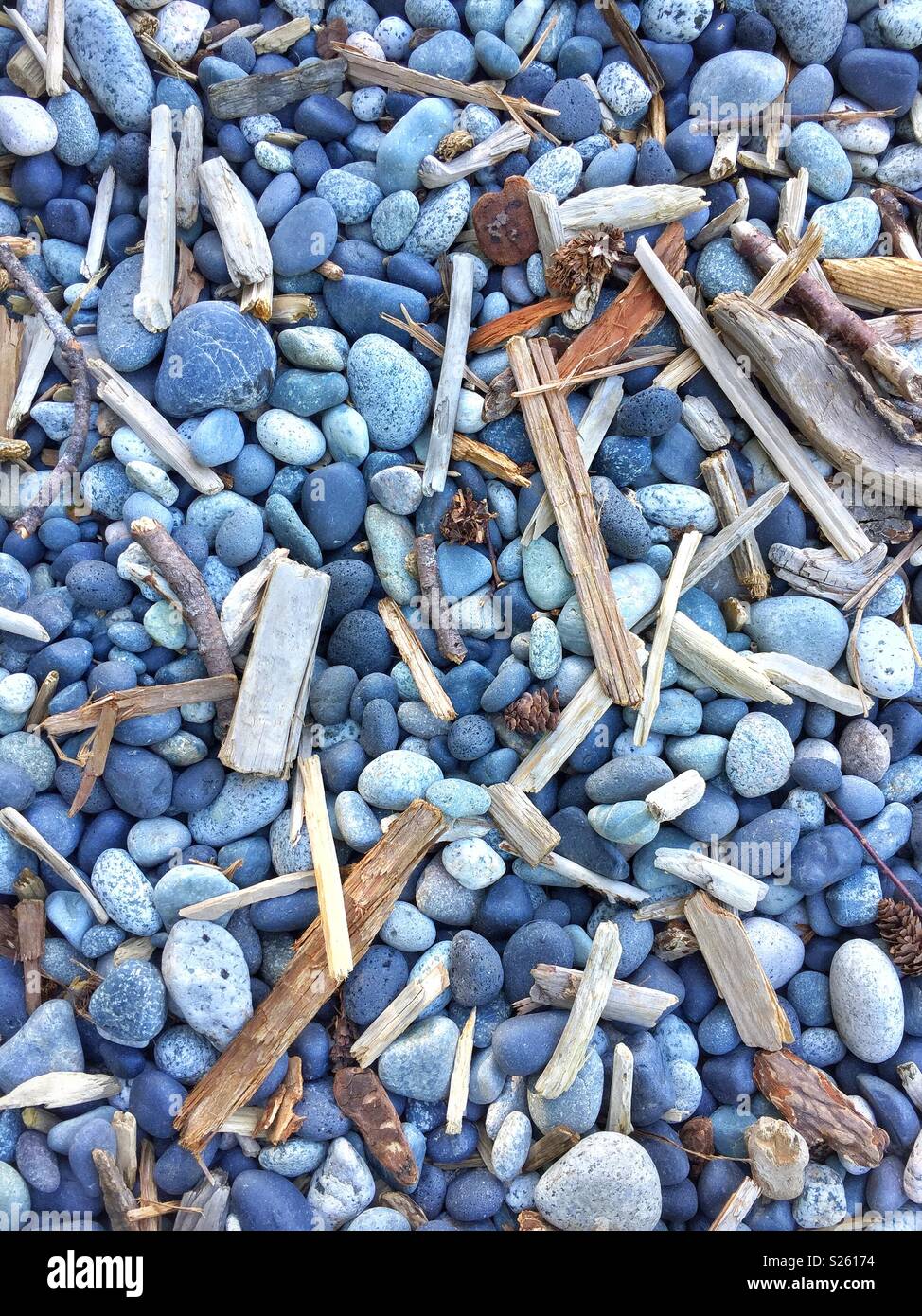 Smooth pebbles hi-res stock photography and images - Alamy