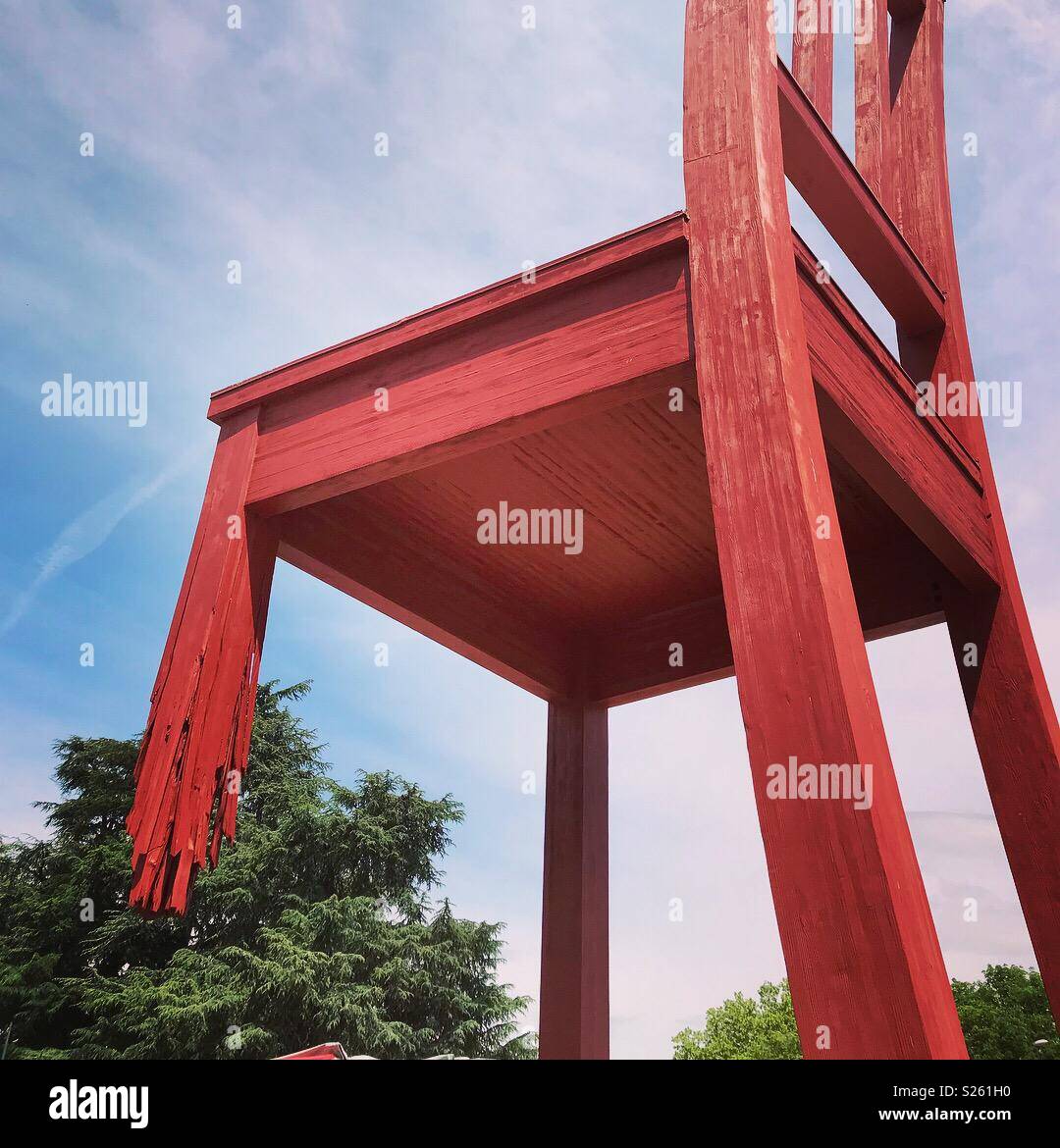 Broken chair hi-res stock photography and images - Alamy