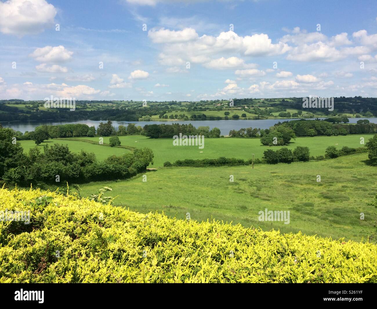 Gorgeous lake hi-res stock photography and images - Alamy