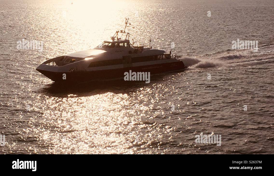 Isle of wight red jet hi-res stock photography and images - Alamy