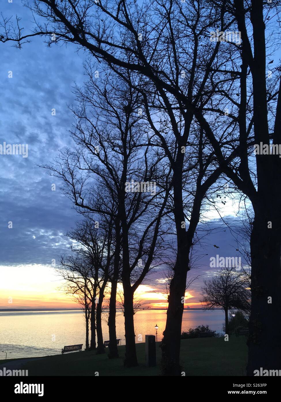 Southend sunset hi-res stock photography and images - Alamy