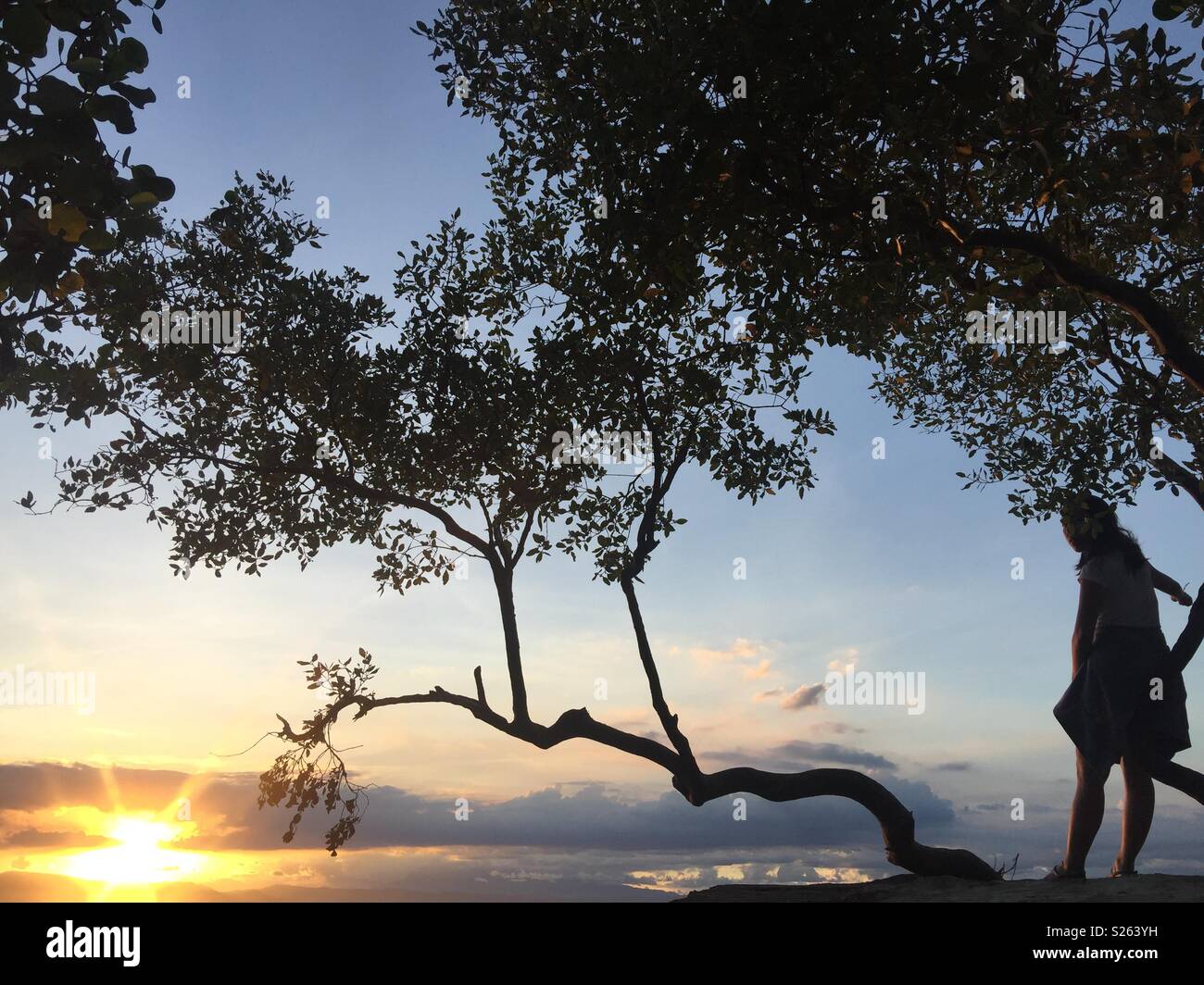 Sunset shadow of girl hi-res stock photography and images - Alamy