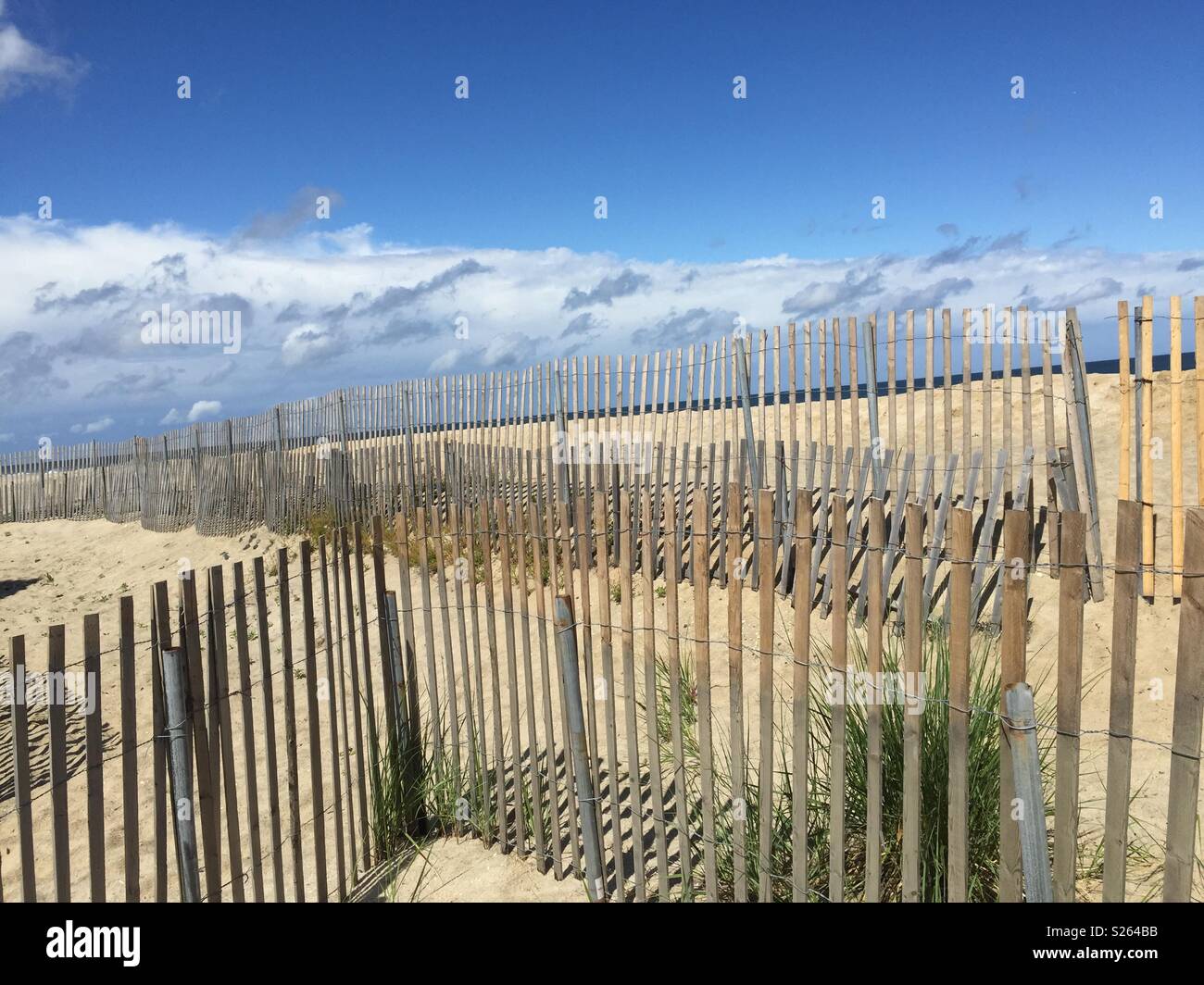 Beach fencing hi-res stock photography and images - Alamy