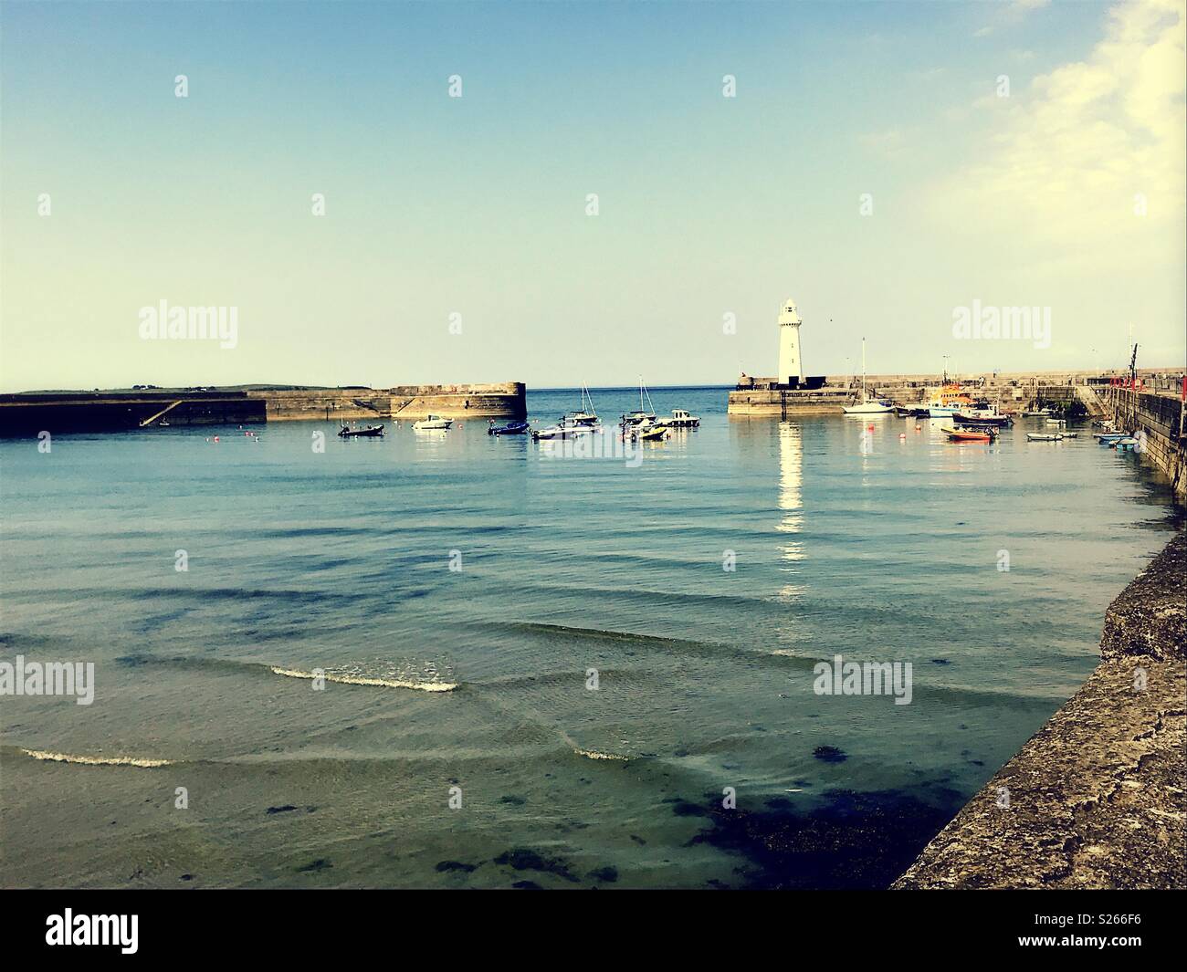 Donaghadee harbour hi-res stock photography and images - Alamy