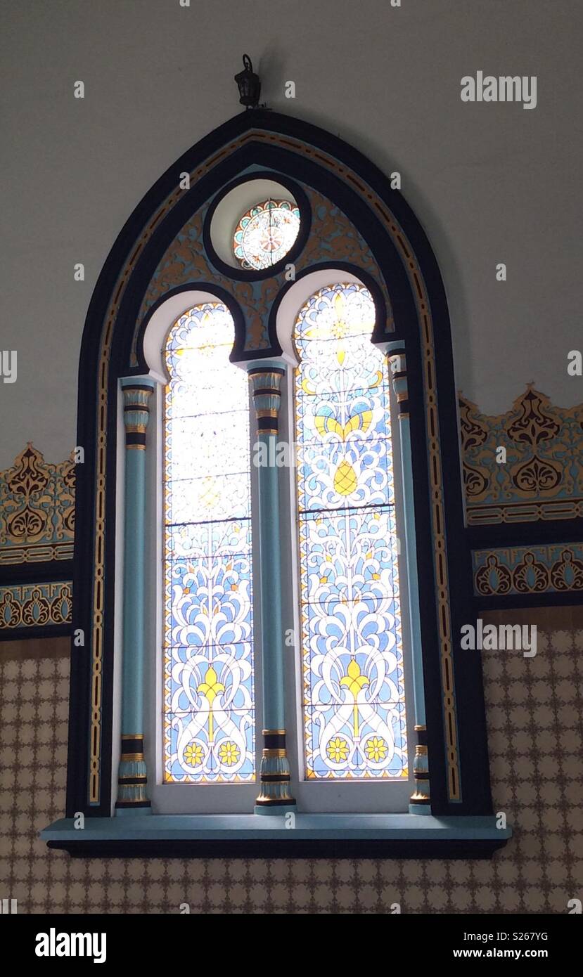 Mosque window hi-res stock photography and images - Alamy