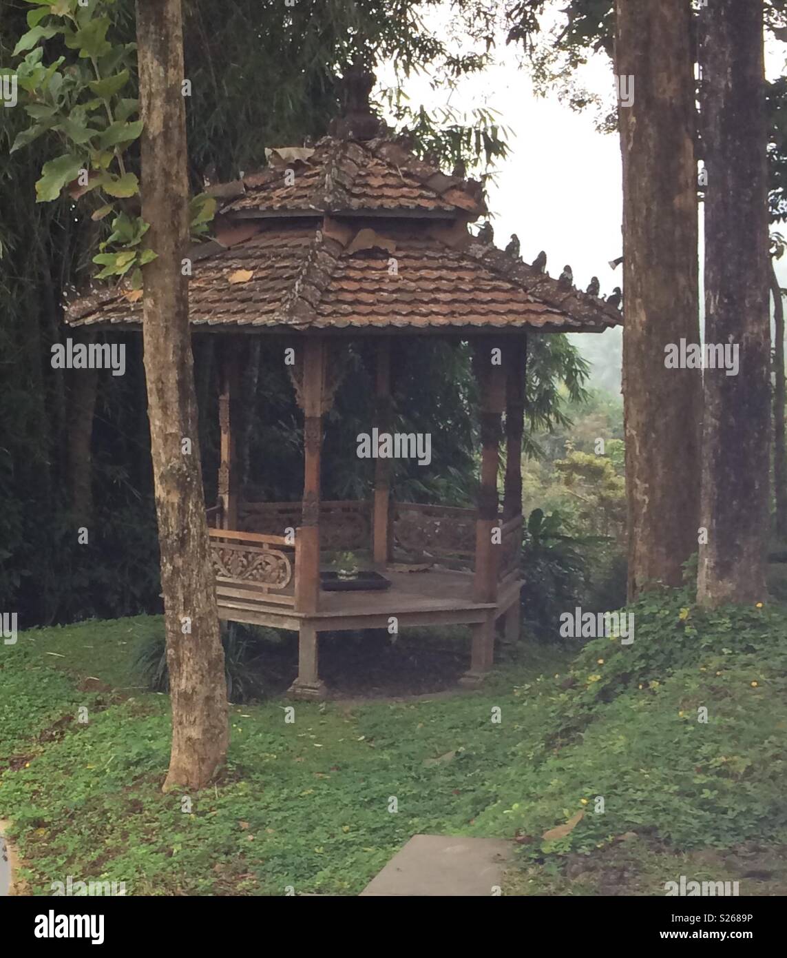 Garden rotunda hi-res stock photography and images - Alamy