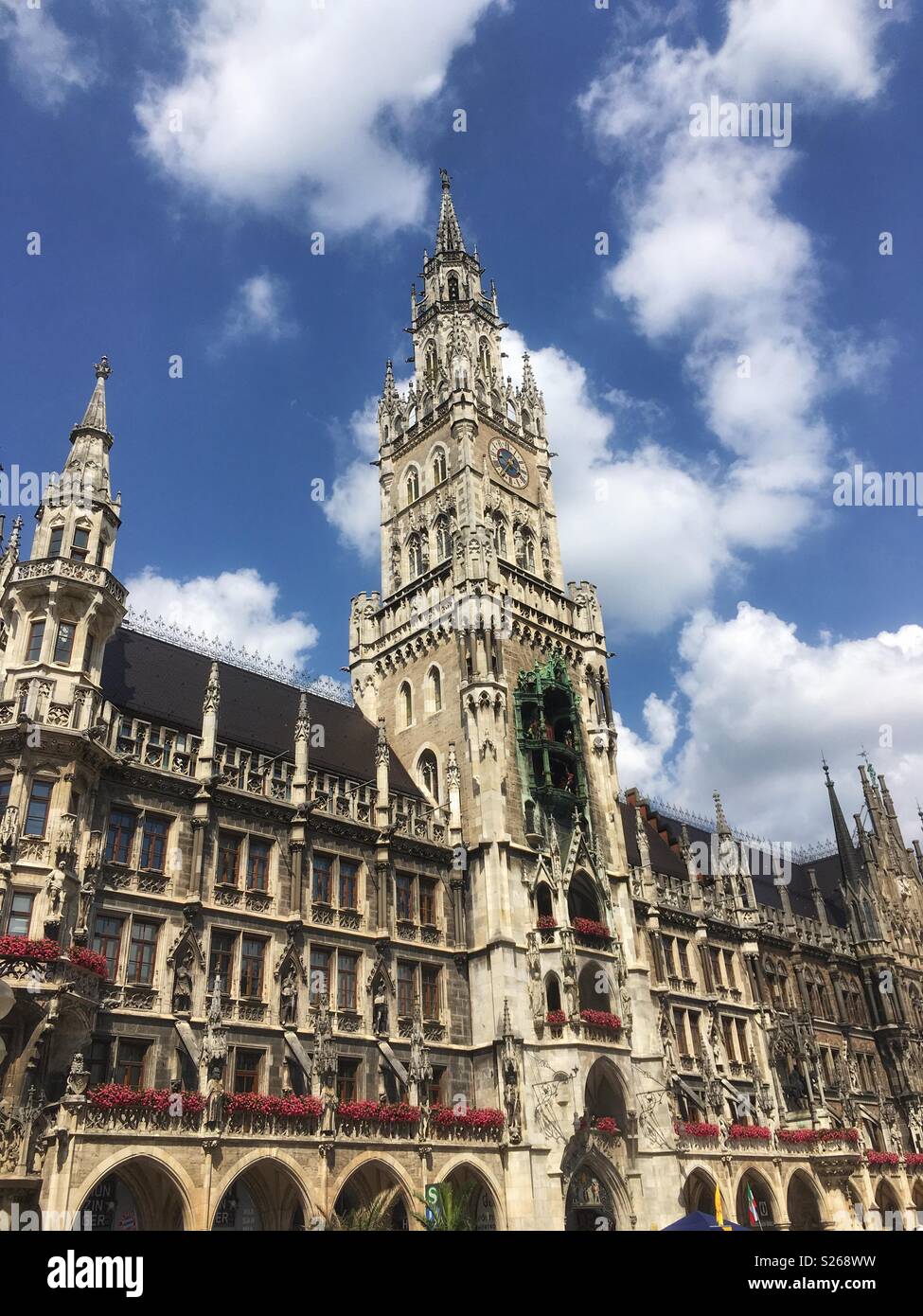 Cityhall hi-res stock photography and images - Alamy