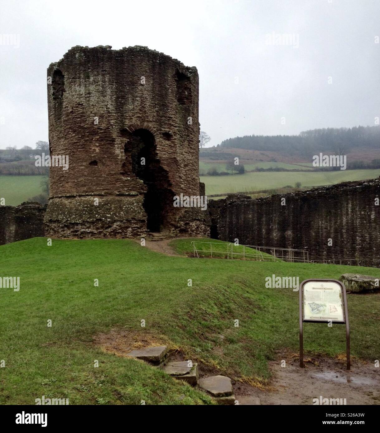 Skenfrith castle hi-res stock photography and images - Alamy