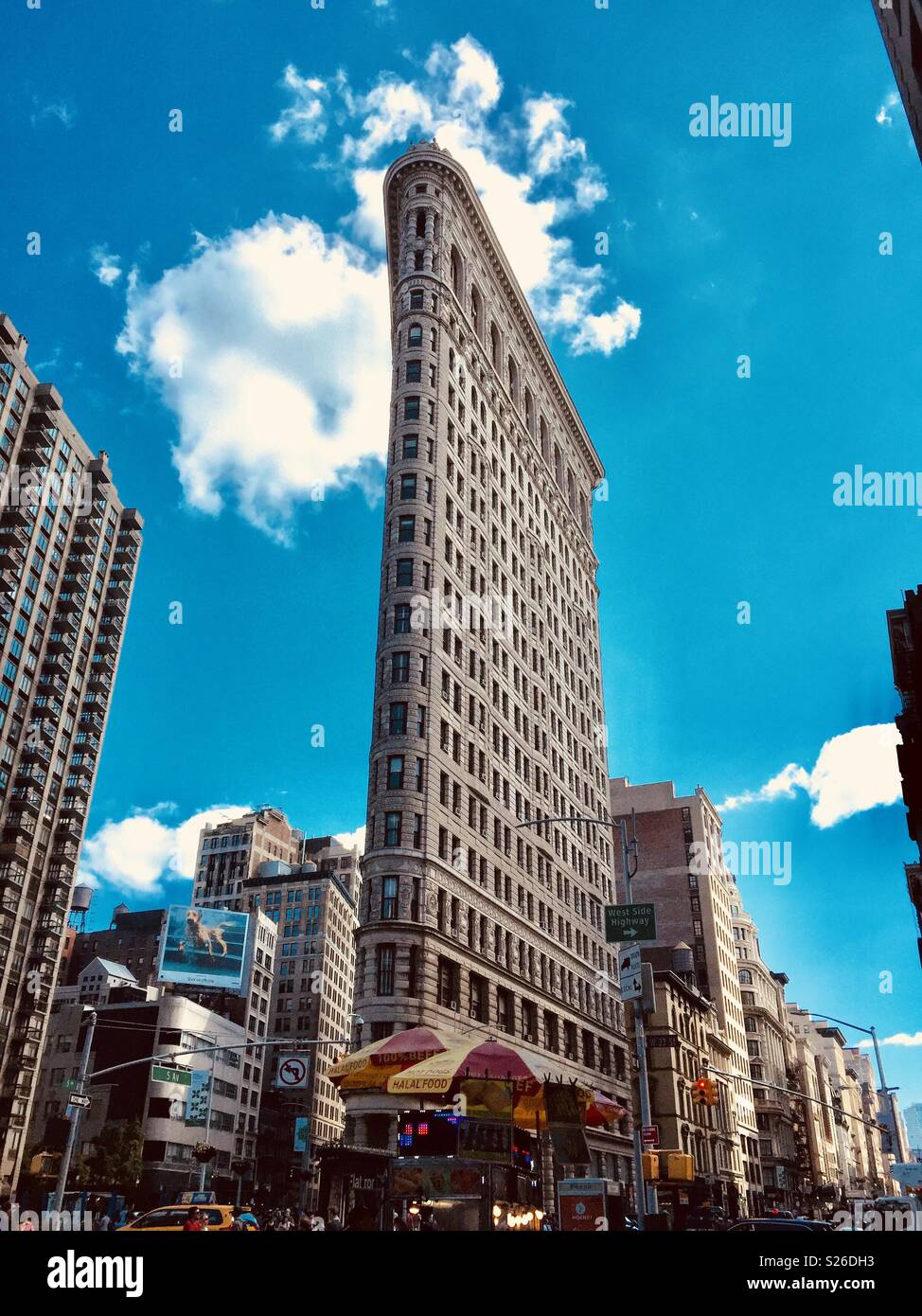 Flat iron buildings hi-res stock photography and images - Alamy