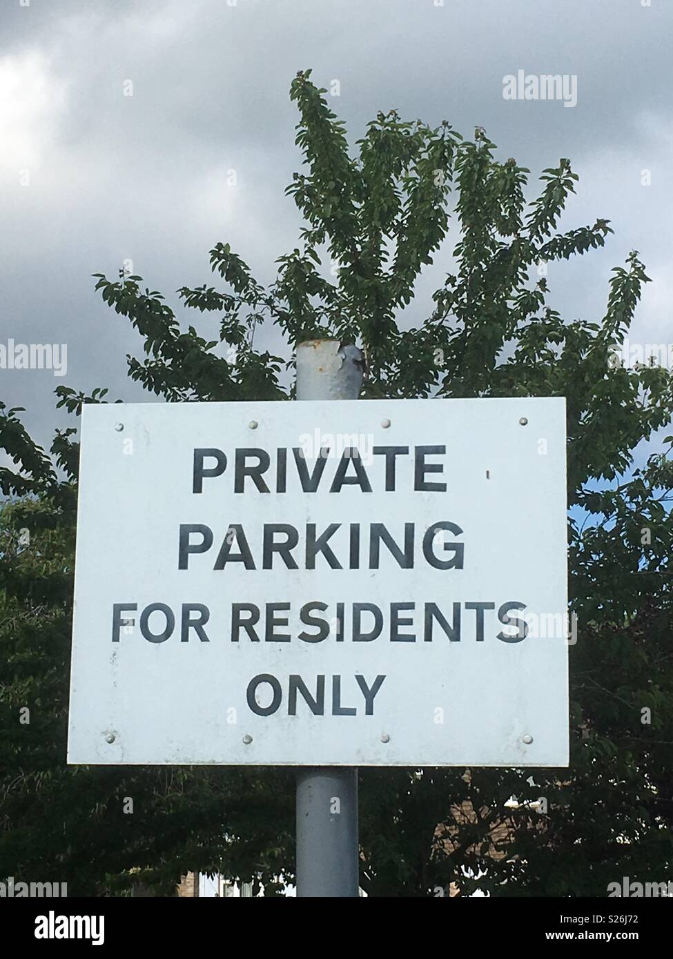Private parking sign hi-res stock photography and images - Alamy