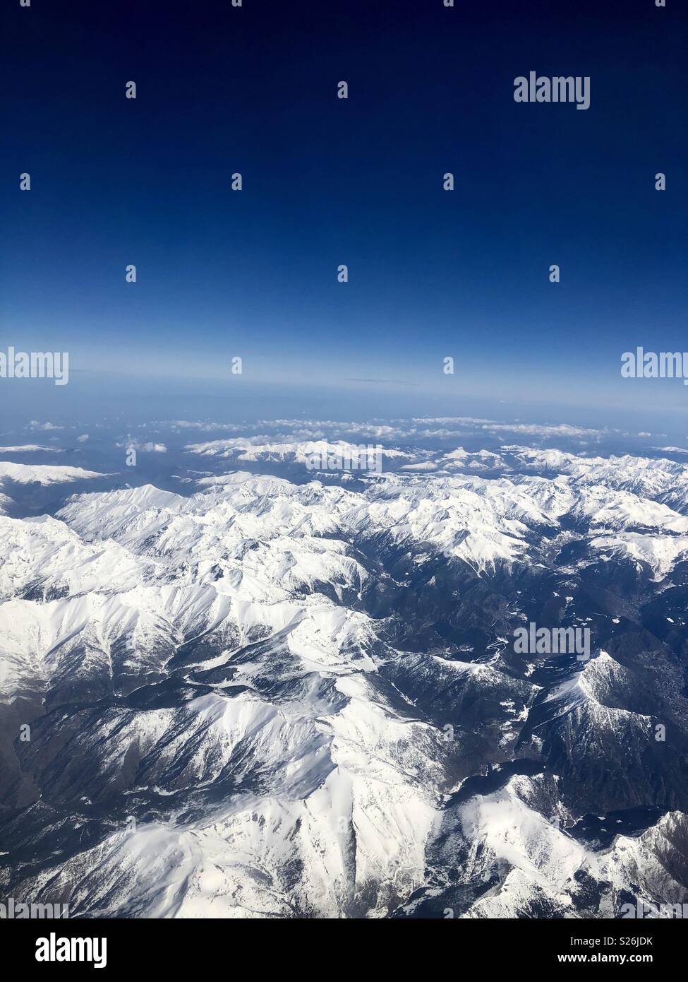 Mountain range aerial hi-res stock photography and images - Alamy