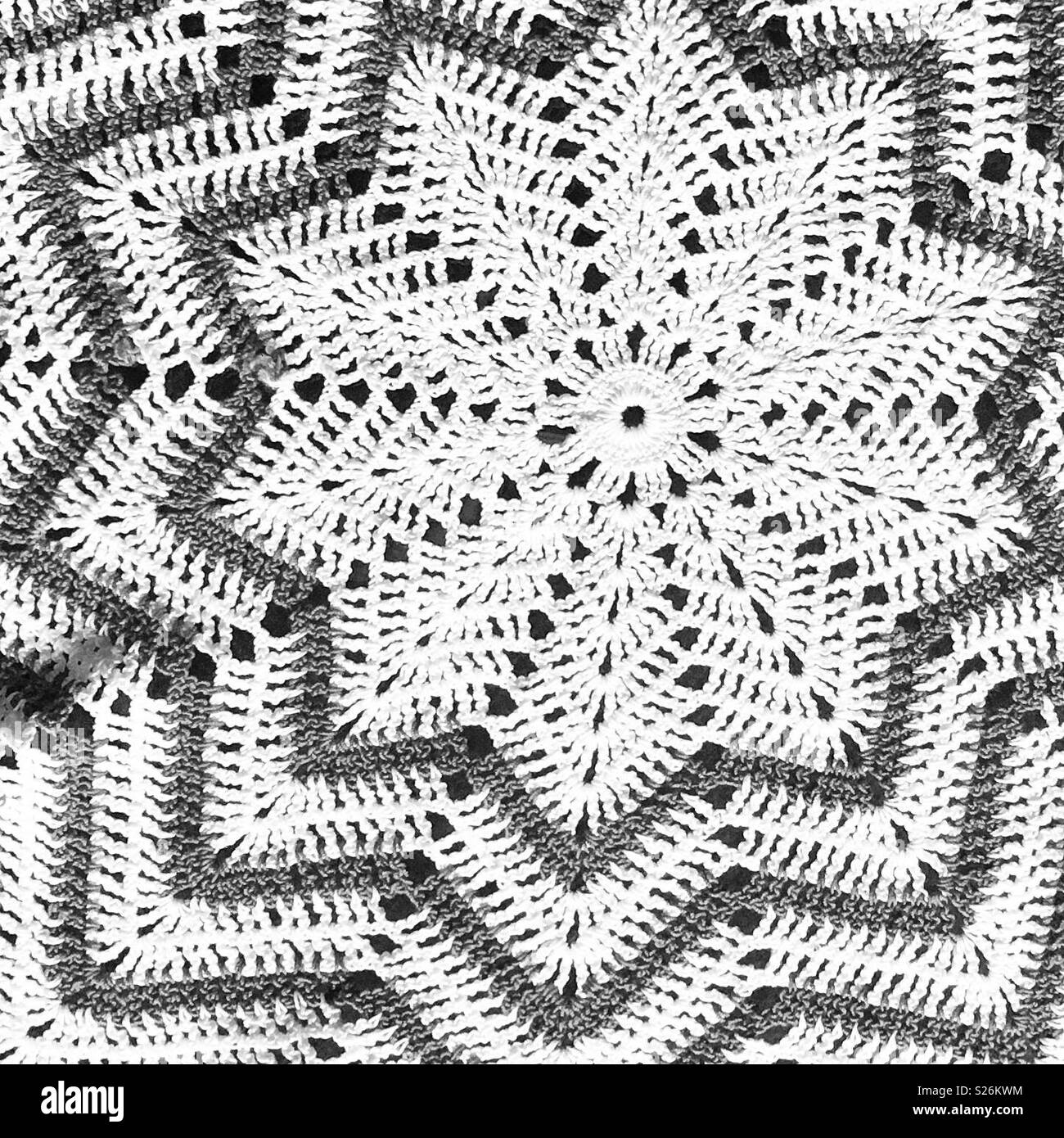 Doily pattern hi-res stock photography and images - Alamy