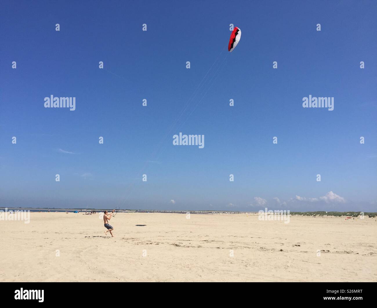 Kiting beach hi-res stock photography and images - Alamy