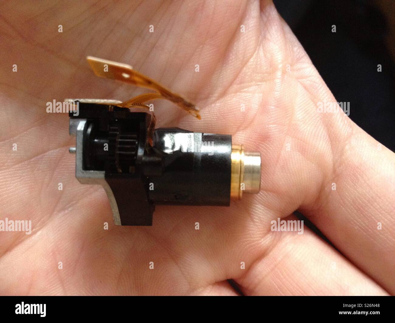 Automatic lens hi-res stock photography and images - Alamy