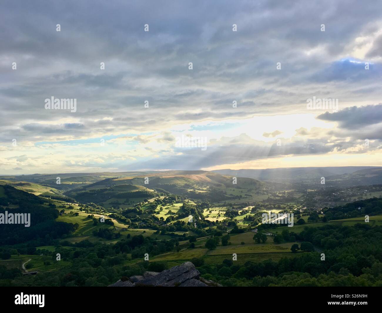 Amazing view and wonderful sunset in Peak District Stock Photo - Alamy
