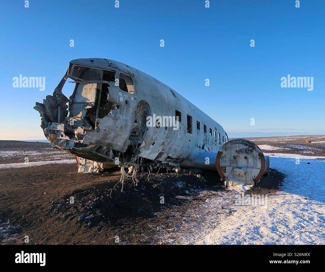 Snow plane crash hi-res stock photography and images - Alamy