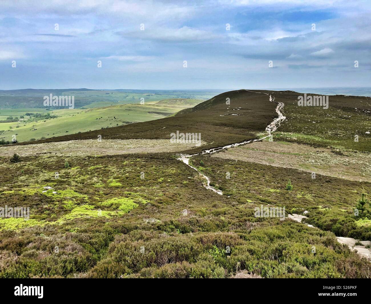 Simonside hills in northumberland hi-res stock photography and images ...