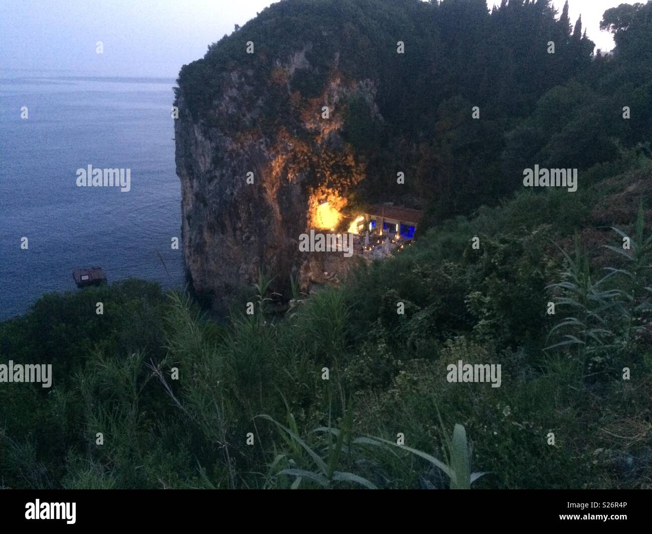 Cliff side bar hi-res stock photography and images - Alamy