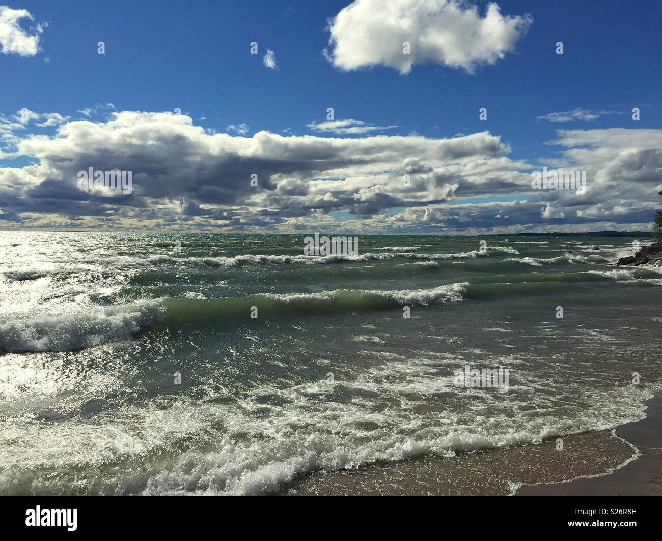 Waves of clouds hi-res stock photography and images - Alamy