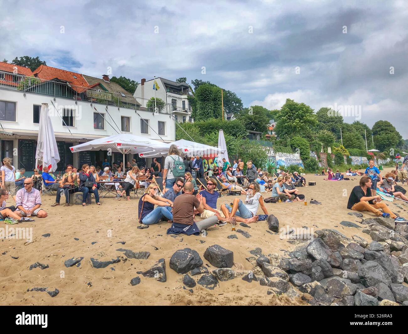 Day out socializing hi-res stock photography and images - Alamy