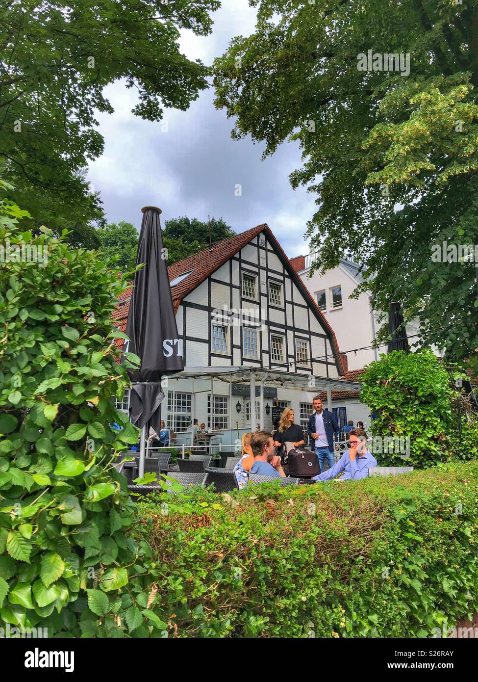 Quaint cafe hi-res stock photography and images - Alamy