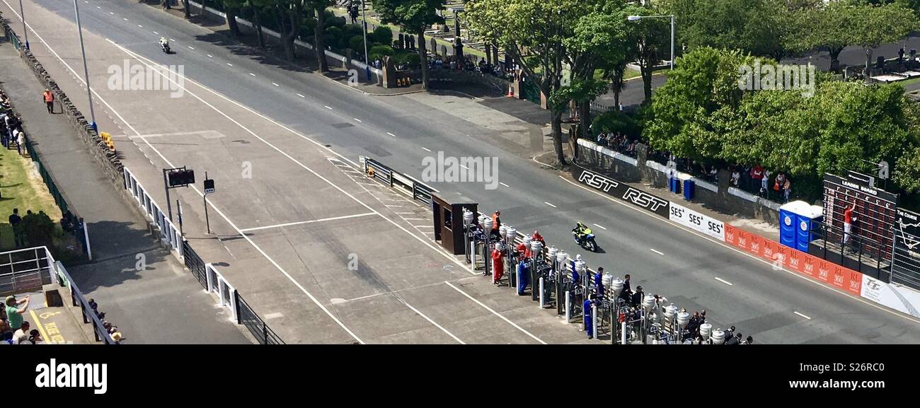 Isle of man tt superbike race hi-res stock photography and images - Alamy