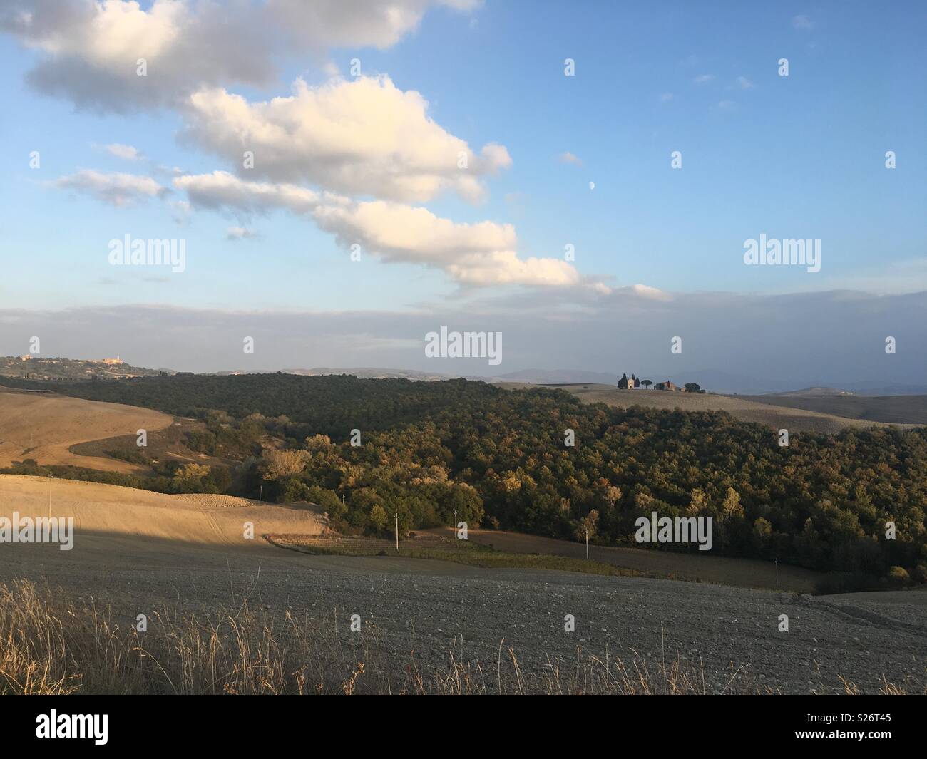 Beautiful tuscany autumn panoramic hi-res stock photography and images ...