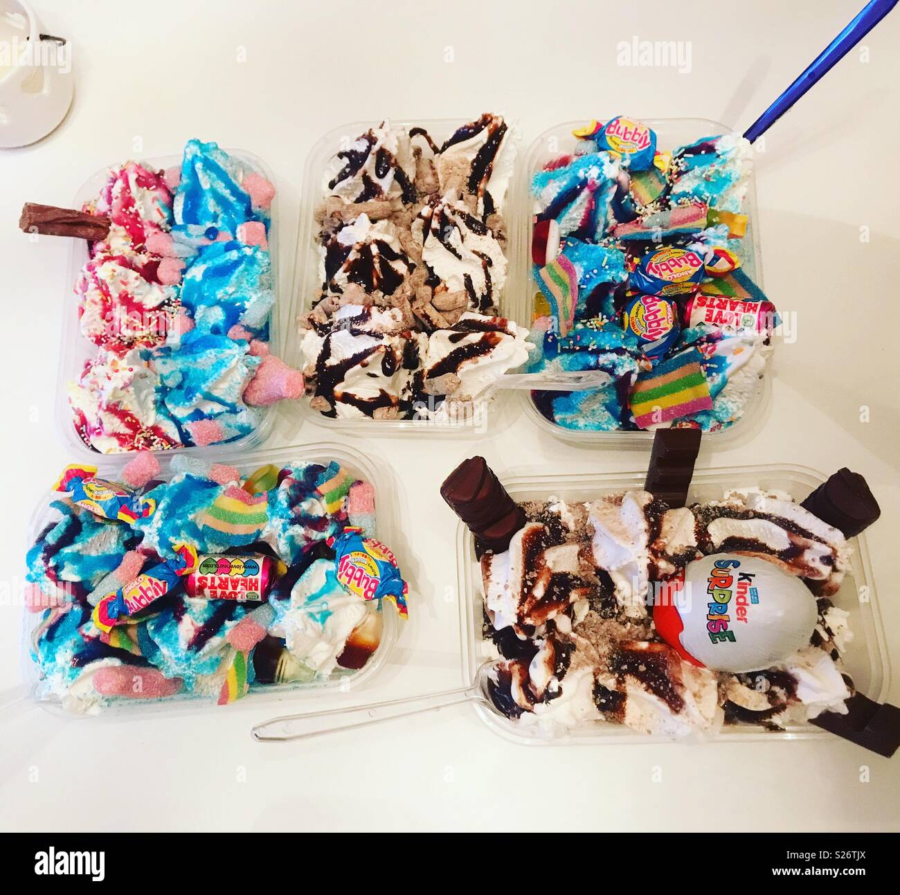 Flake ice cream hi-res stock photography and images - Alamy