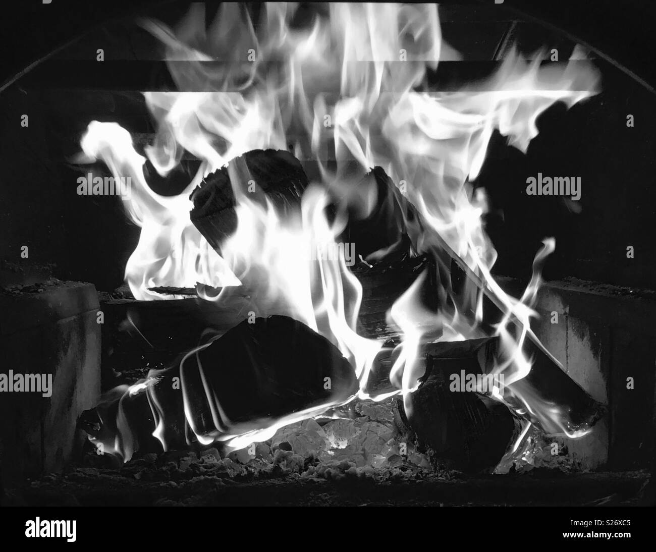 Roaring fireplace hi-res stock photography and images - Alamy