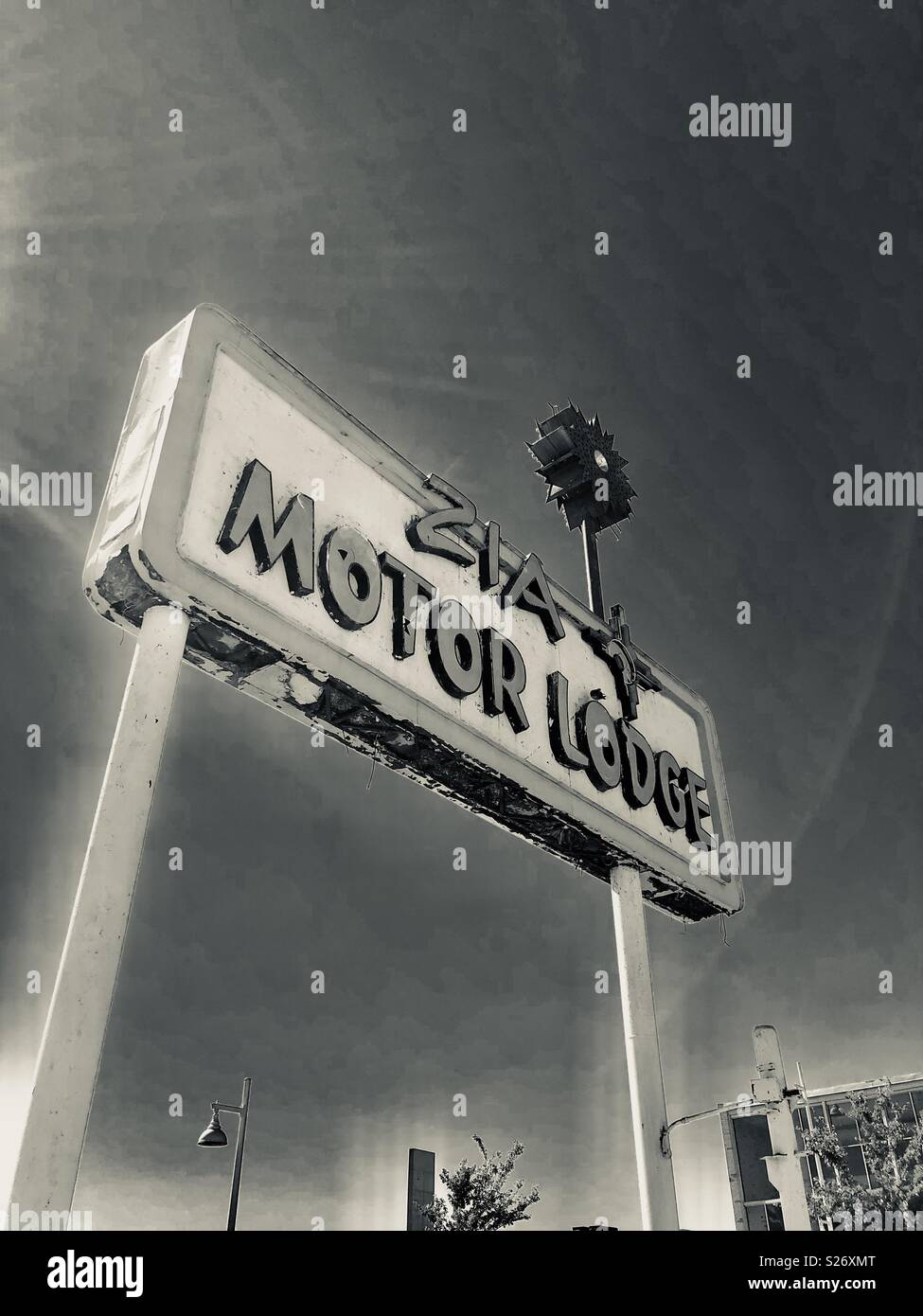 Lodge road sign hi-res stock photography and images - Alamy