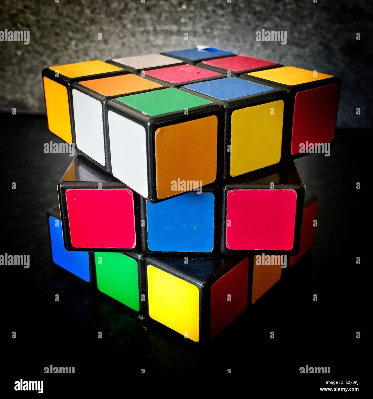 Cube of squares hi-res stock photography and images - Alamy
