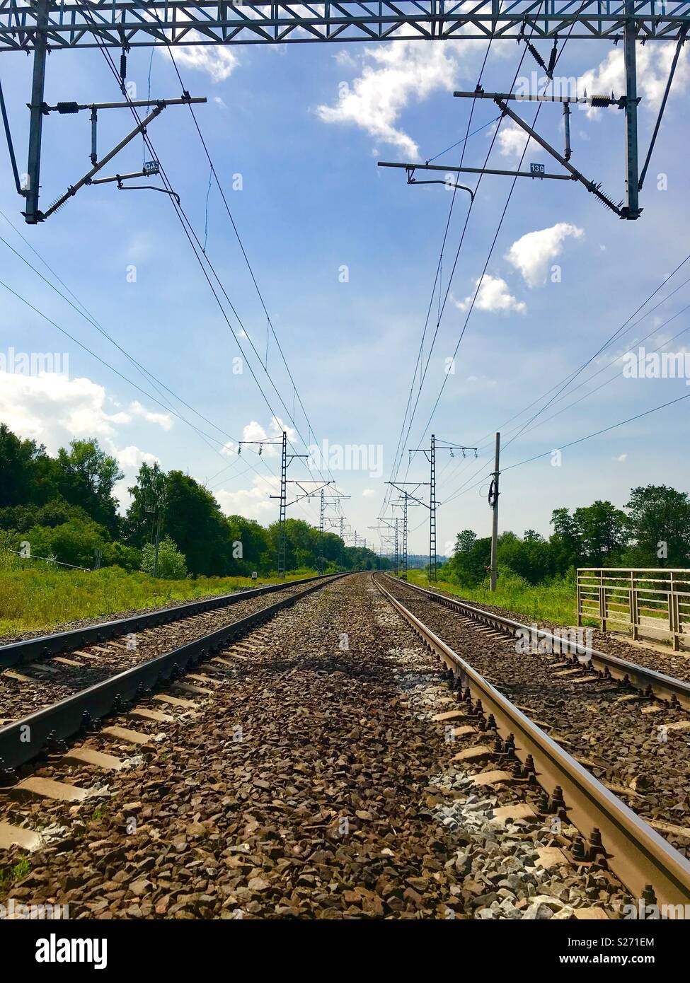 Perspective lines hi-res stock photography and images - Alamy