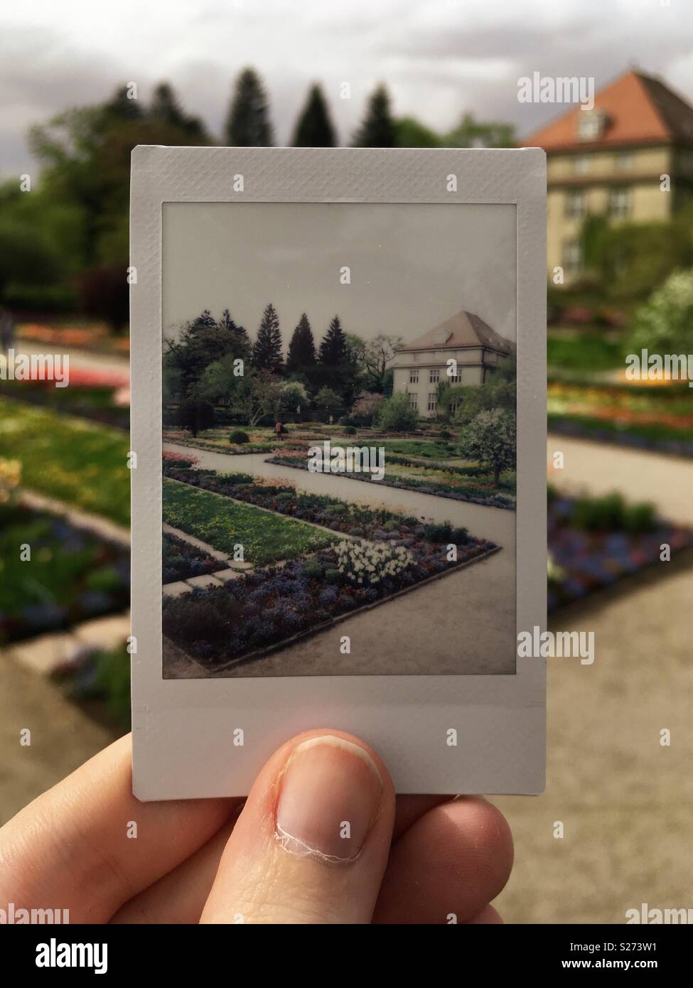 Instant photography hi-res stock photography and images - Alamy