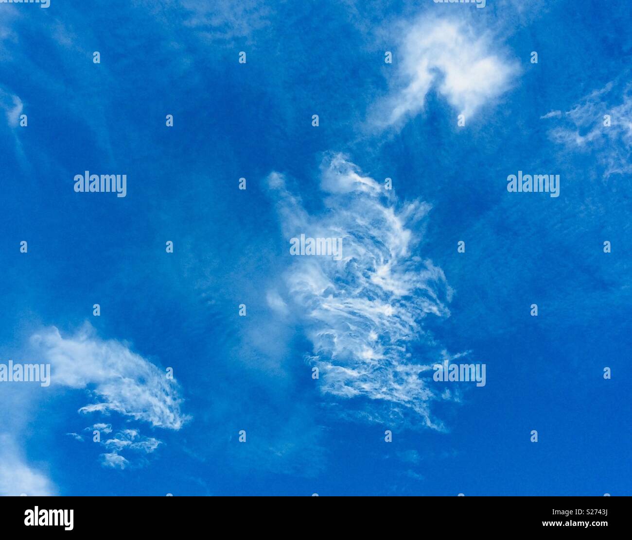 Wispy shapes hi-res stock photography and images - Alamy