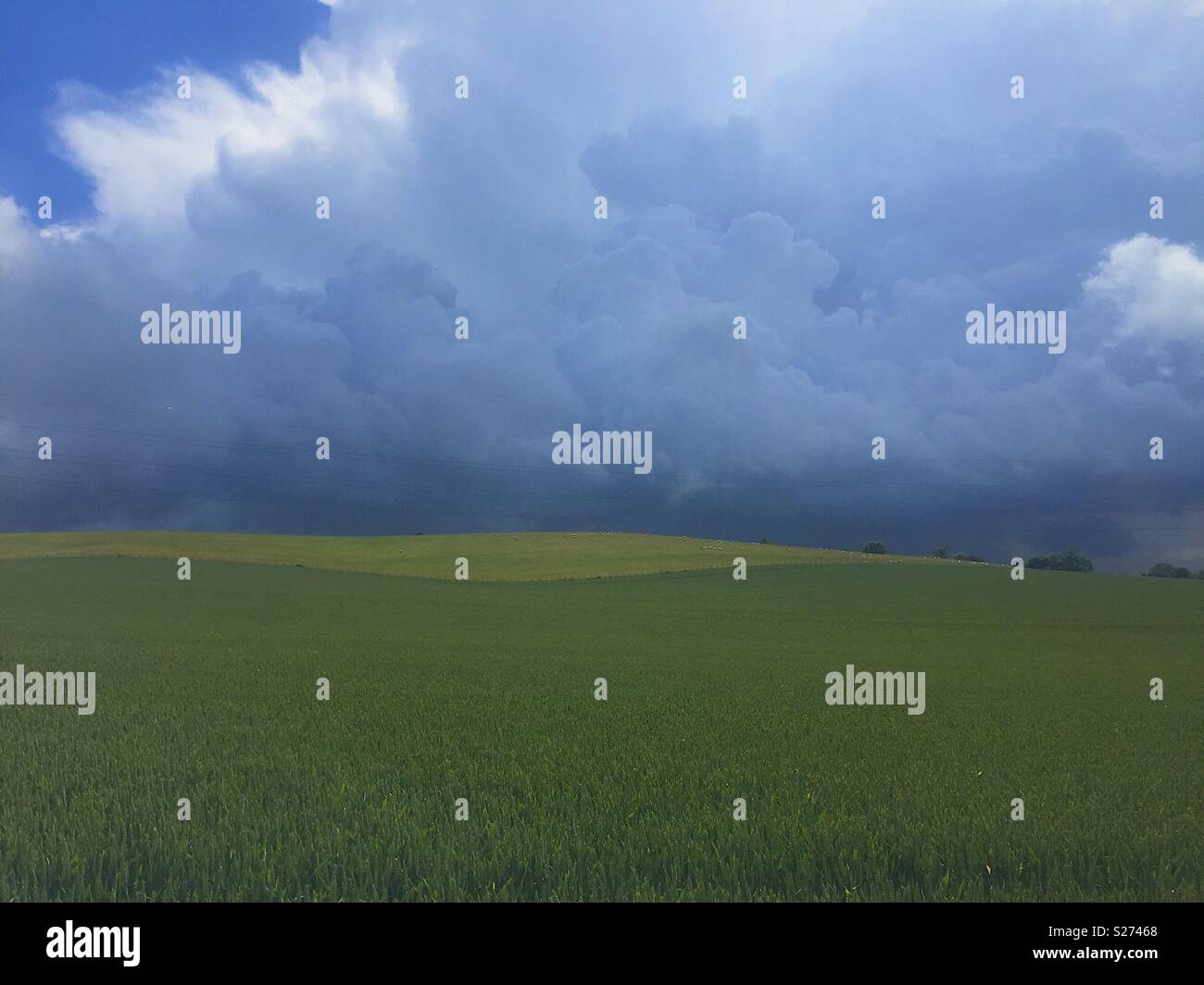 Angry clouds hi-res stock photography and images - Alamy