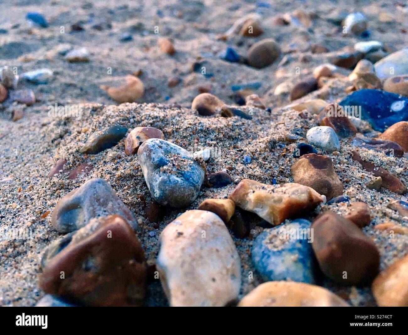 Stones throw hi-res stock photography and images - Alamy