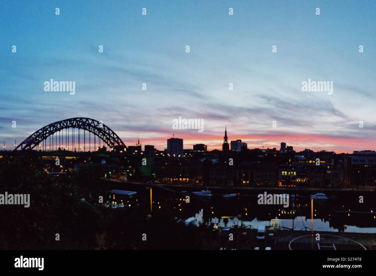Newcastle bridge sunset hi-res stock photography and images - Alamy