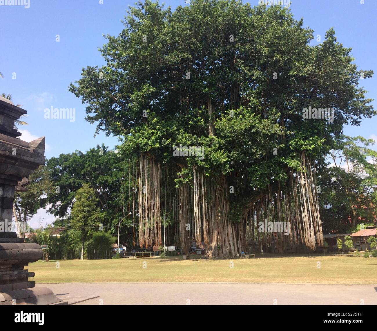 Huge ancient hi-res stock photography and images - Alamy